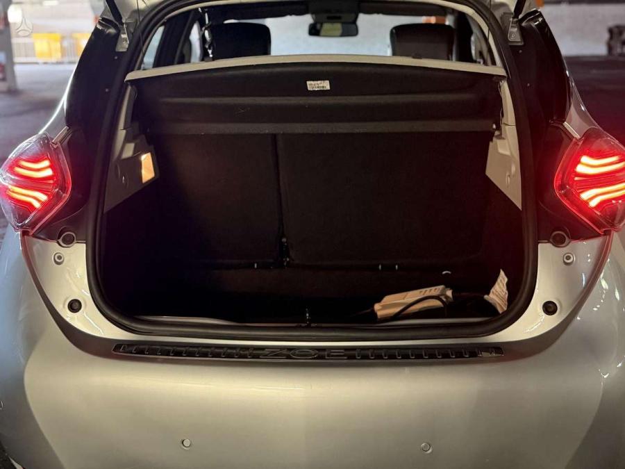 Zils Renault Zoe 2020 Bauska, ar dzinēja tilpumu 0.00 L un nobraukumu 99 tūkst. km par 11350 €, foto 18 vietnē AUTOMOTO.COM.LV