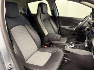 Zils Renault Zoe 2020 Bauska, ar dzinēja tilpumu 0.00 L un nobraukumu 99 tūkst. km par 11350 €, foto 23 vietnē AUTOMOTO.COM.LV