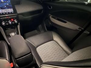 Zils Renault Zoe 2020 Bauska, ar dzinēja tilpumu 0.00 L un nobraukumu 99 tūkst. km par 11350 €, foto 24 vietnē AUTOMOTO.COM.LV