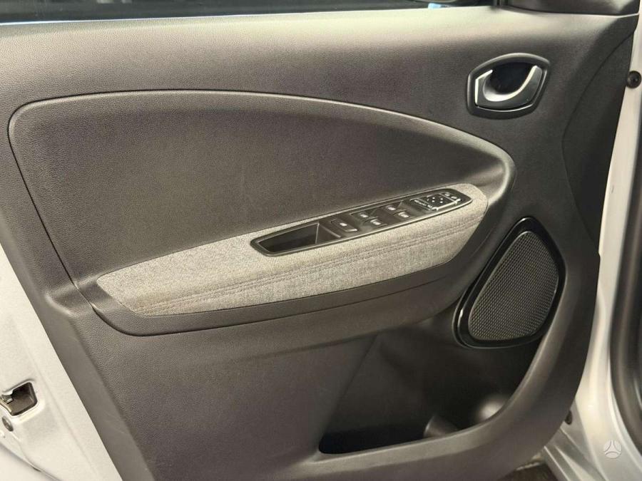 Zils Renault Zoe 2020 Bauska, ar dzinēja tilpumu 0.00 L un nobraukumu 99 tūkst. km par 11350 €, foto 27 vietnē AUTOMOTO.COM.LV