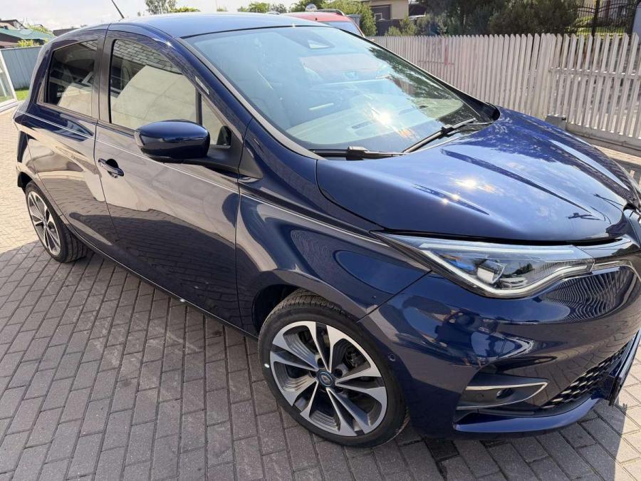 Blue Renault Zoe 2021 in Kaunas, with an engine capacity of 0.00 L and mileage of 51 thousand km for 13500 €, photo 4 on AUTOMOTO.COM.LV