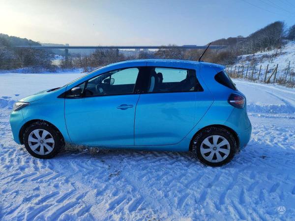 Zils Renault Zoe 2022 Kauņa, ar dzinēja tilpumu 0.00 L un nobraukumu 22 tūkst. km par 13900 €, foto 9 vietnē AUTOMOTO.COM.LV