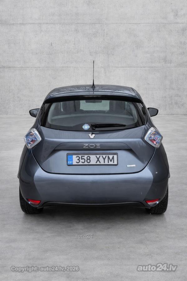 Grey Renault Zoe 2019 in Tallinn, with an engine capacity of 0.00 L and mileage of 70 thousand km for 9950 €, photo 3 on AUTOMOTO.COM.LV