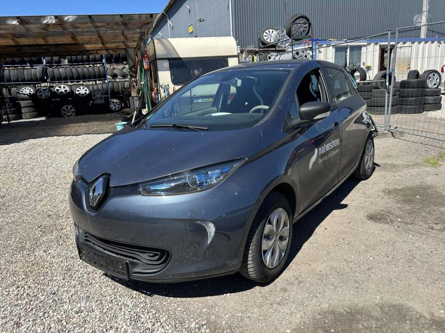 Pelēks Renault Zoe 2019 Kauņa, ar dzinēja tilpumu 0.00 L un nobraukumu 78 tūkst. km par 3650 €, foto 1 vietnē AUTOMOTO.COM.LV