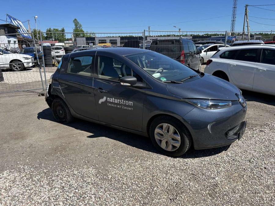 Pelēks Renault Zoe 2019 Kauņa, ar dzinēja tilpumu 0.00 L un nobraukumu 78 tūkst. km par 3650 €, foto 4 vietnē AUTOMOTO.COM.LV