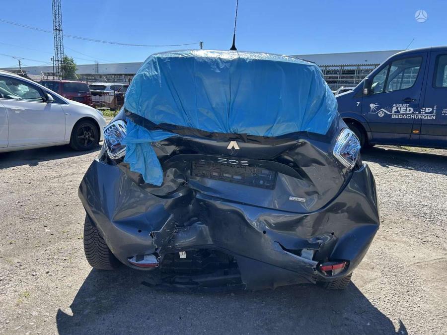 Pelēks Renault Zoe 2019 Kauņa, ar dzinēja tilpumu 0.00 L un nobraukumu 78 tūkst. km par 3650 €, foto 8 vietnē AUTOMOTO.COM.LV