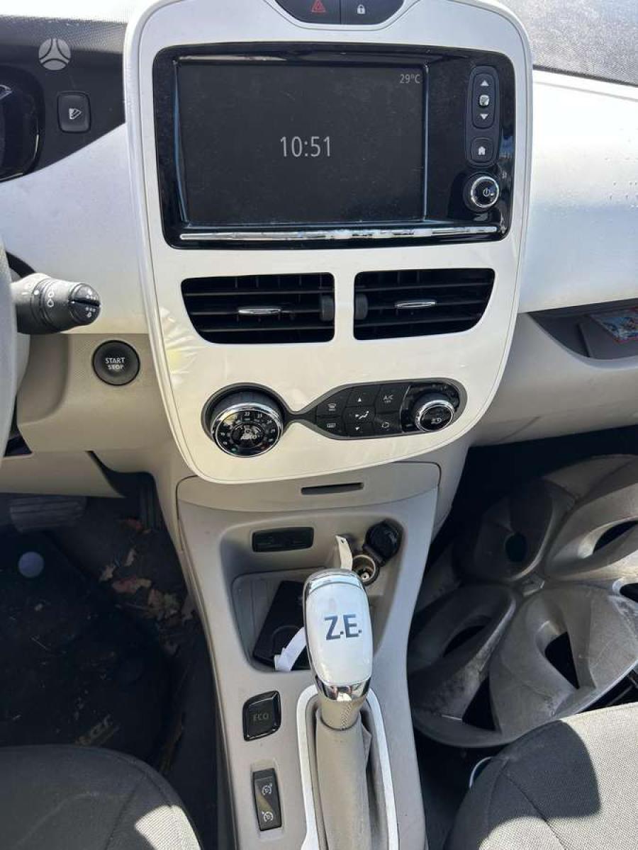 Pelēks Renault Zoe 2019 Kauņa, ar dzinēja tilpumu 0.00 L un nobraukumu 78 tūkst. km par 3650 €, foto 11 vietnē AUTOMOTO.COM.LV