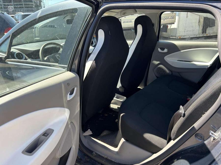 Pelēks Renault Zoe 2019 Kauņa, ar dzinēja tilpumu 0.00 L un nobraukumu 78 tūkst. km par 3650 €, foto 12 vietnē AUTOMOTO.COM.LV
