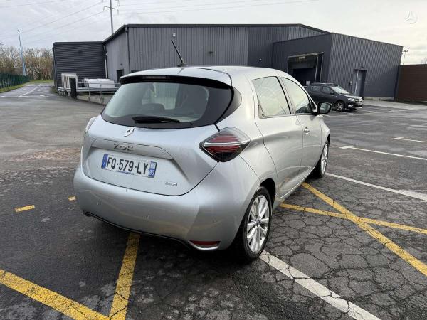 Grey Renault Zoe 2020 in Kaunas, with an engine capacity of 0.00 L and mileage of 99 thousand km for 4990 €, photo 3 on AUTOMOTO.COM.LV