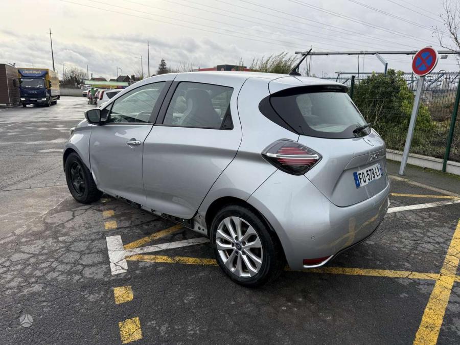 Grey Renault Zoe 2020 in Kaunas, with an engine capacity of 0.00 L and mileage of 99 thousand km for 4990 €, photo 5 on AUTOMOTO.COM.LV