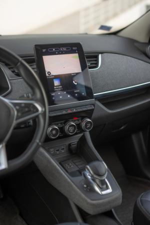 Pelēks Renault Zoe 2020 Rīga, ar dzinēja tilpumu 0.00 L un nobraukumu 82 tūkst. km par 14300 €, foto 17 vietnē AUTOMOTO.COM.LV