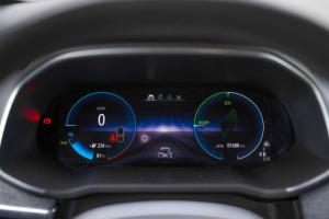Pelēks Renault Zoe 2020 Rīga, ar dzinēja tilpumu 0.00 L un nobraukumu 82 tūkst. km par 14300 €, foto 19 vietnē AUTOMOTO.COM.LV