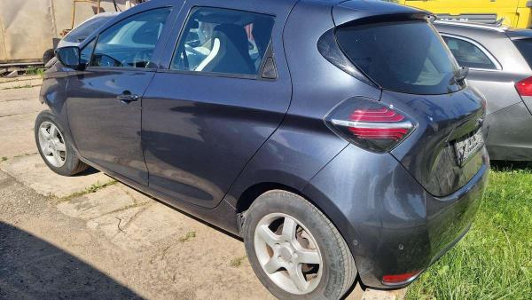 Grey Renault Zoe 2021 in Marijampole, with an engine capacity of 0.00 L and mileage of 36 thousand km for 5300 €, photo 1 on AUTOMOTO.COM.LV