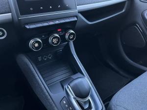 Pelēks Renault Zoe 2021 Rīga, ar dzinēja tilpumu 0.00 L un nobraukumu 113 tūkst. km par 14990 €, foto 9 vietnē AUTOMOTO.COM.LV