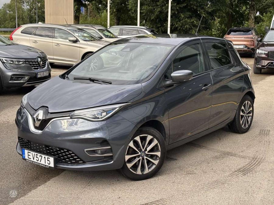 Grey Renault Zoe 2021 in Siauliai, with an engine capacity of 0.00 L and mileage of 71 thousand km for 13500 €, photo 1 on AUTOMOTO.COM.LV