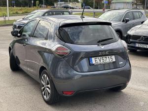 Grey Renault Zoe 2021 in Siauliai, with an engine capacity of 0.00 L and mileage of 71 thousand km for 13500 €, photo 5 on AUTOMOTO.COM.LV