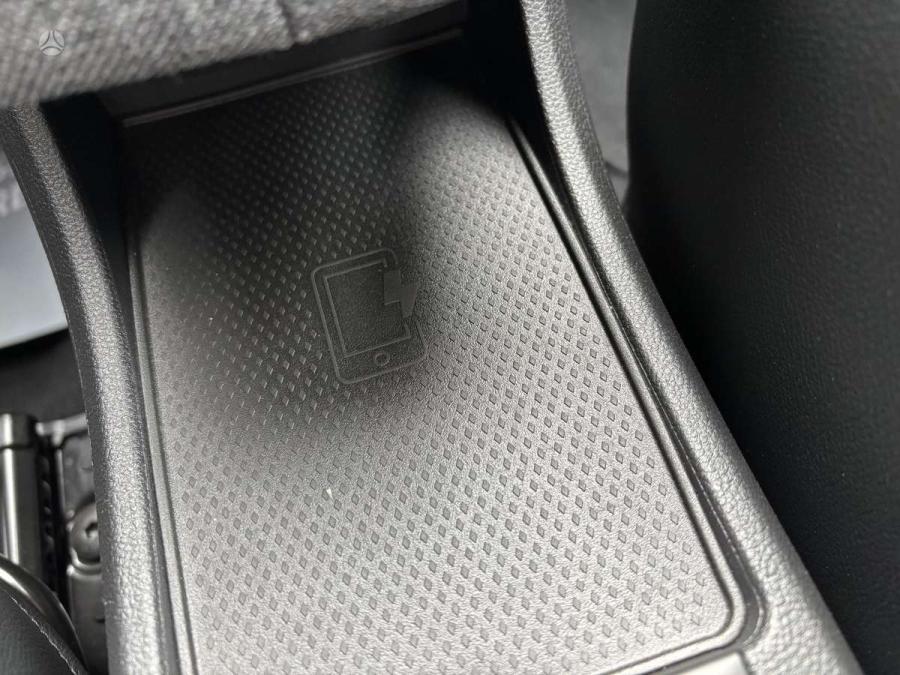 Grey Renault Zoe 2021 in Siauliai, with an engine capacity of 0.00 L and mileage of 71 thousand km for 13500 €, photo 13 on AUTOMOTO.COM.LV