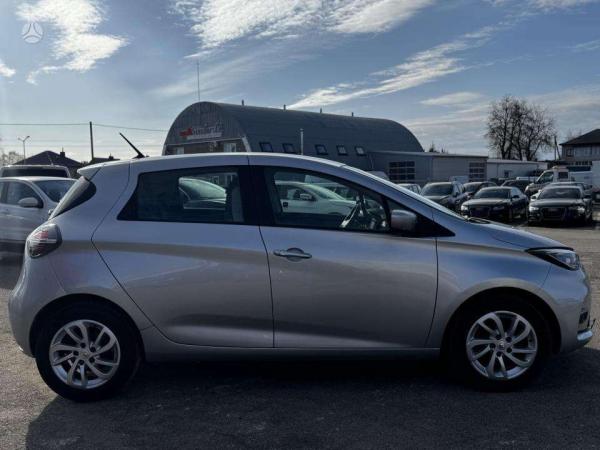 Grey Renault Zoe 2021 in Radviliskis, with an engine capacity of 0.00 L and mileage of 50 thousand km for 15185 €, photo 7 on AUTOMOTO.COM.LV