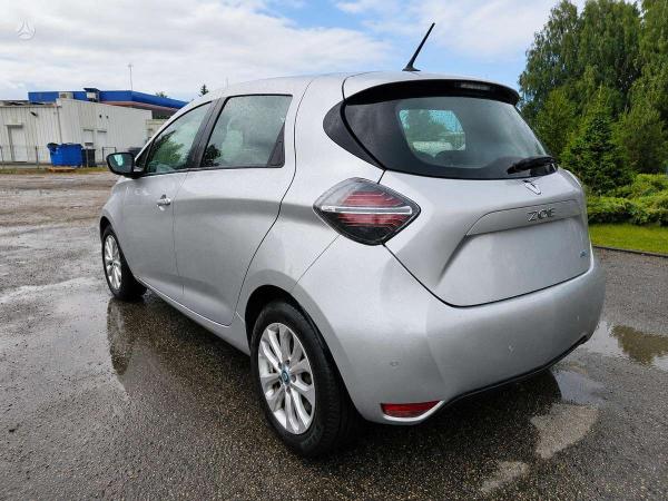Grey Renault Zoe 2021 in Pakruojis, with an engine capacity of 0.00 L and mileage of 102 thousand km for 10400 €, photo 5 on AUTOMOTO.COM.LV