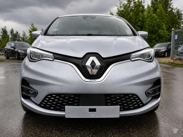 Grey Renault Zoe 2021 in Pakruojis, with an engine capacity of 0.00 L and mileage of 102 thousand km for 10400 €, photo 3 on AUTOMOTO.COM.LV