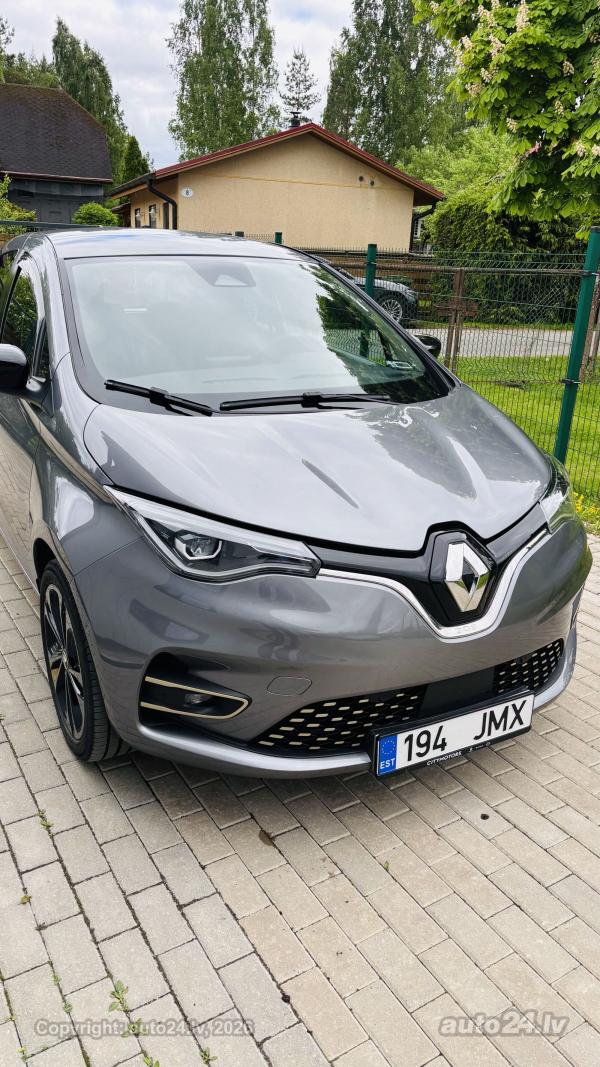 Grey Renault Zoe 2023 in Voru, with an engine capacity of 0.00 L and mileage of 27 thousand km for 16990 €, photo 2 on AUTOMOTO.COM.LV