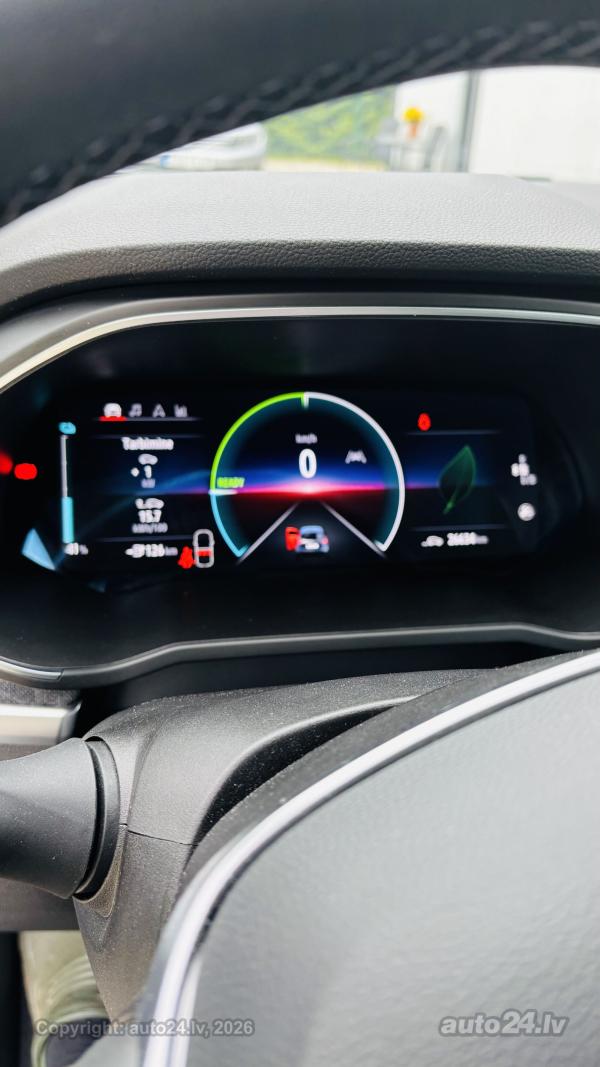 Grey Renault Zoe 2023 in Voru, with an engine capacity of 0.00 L and mileage of 27 thousand km for 16990 €, photo 9 on AUTOMOTO.COM.LV
