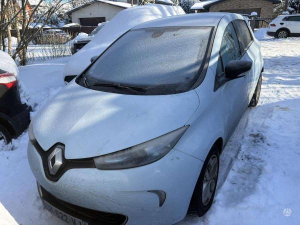 Renault Zoe 2014 in Vilnius, with an engine capacity of 0.00 L and mileage of 80 thousand km for 3200 €, photo 1 on AUTOMOTO.COM.LV