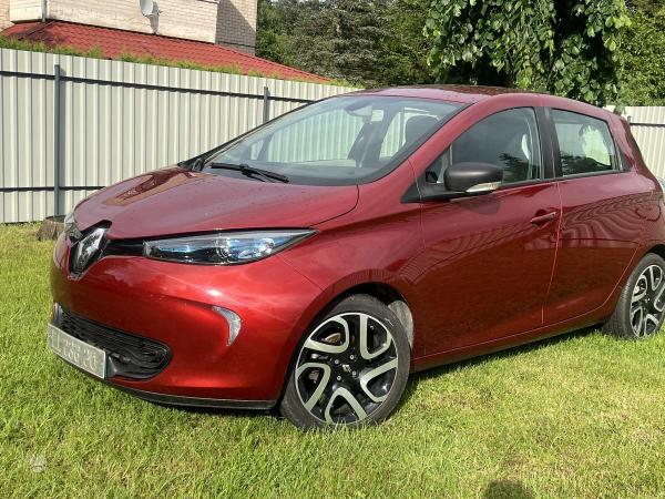 Red Renault Zoe 2018 in Taurage, with an engine capacity of 0.00 L and mileage of 117 thousand km for 5400 €, photo 1 on AUTOMOTO.COM.LV