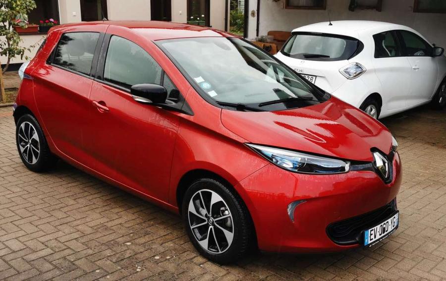 Sarkans Renault Zoe 2018 Panevēža, ar dzinēja tilpumu 0.00 L un nobraukumu 43 tūkst. km par 7700 €, foto 5 vietnē AUTOMOTO.COM.LV