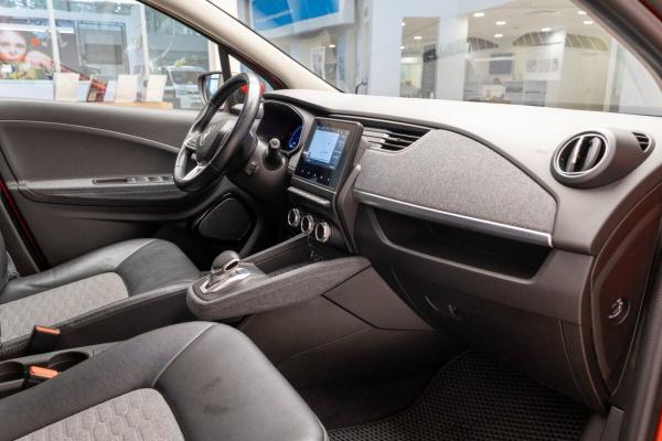 Красный Рено Зое 2022 в Йыхви, объемом двигателя 0.00 л и пробегом 20 тыс. км за 16500 €, фото 11 на AUTOMOTO.COM.LV