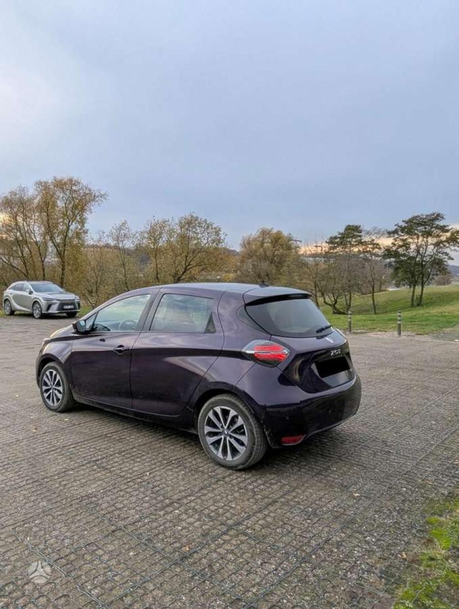 Violet Renault Zoe 2021 in Kaunas, with an engine capacity of 0.00 L and mileage of 70 thousand km for 10400 €, photo 5 on AUTOMOTO.COM.LV