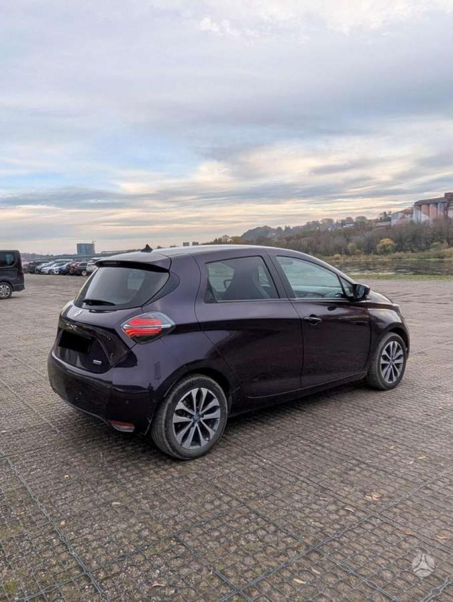 Violet Renault Zoe 2021 in Kaunas, with an engine capacity of 0.00 L and mileage of 70 thousand km for 10400 €, photo 6 on AUTOMOTO.COM.LV
