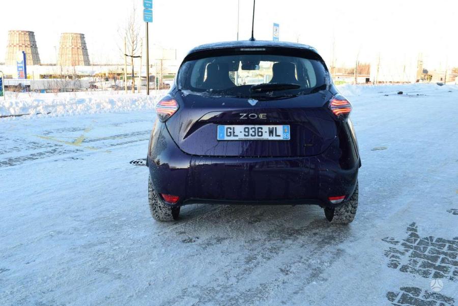 Violet Renault Zoe 2023 in Vilnius, with an engine capacity of 0.00 L and mileage of 33 thousand km for 12450 €, photo 6 on AUTOMOTO.COM.LV