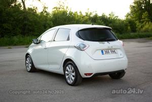 White Renault Zoe 2013 in Parnu, with an engine capacity of 0.00 L and mileage of 99 thousand km for 5990 €, photo 5 on AUTOMOTO.COM.LV