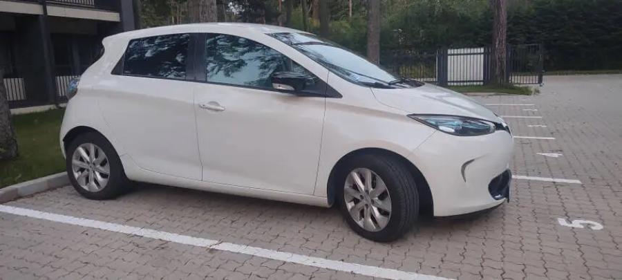 Balts Renault Zoe 2013 Rīga, ar dzinēja tilpumu 0.00 L un nobraukumu 104 tūkst. km par 5900 €, foto 11 vietnē AUTOMOTO.COM.LV
