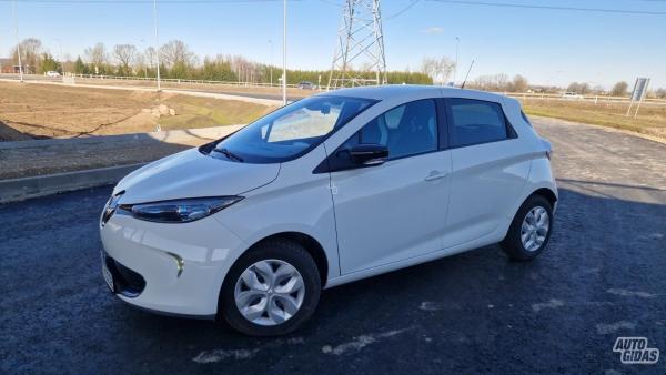 Balts Renault Zoe 2014 Marijampole, ar dzinēja tilpumu 0.00 L un nobraukumu 45 tūkst. km par 4800 €, foto 1 vietnē AUTOMOTO.COM.LV