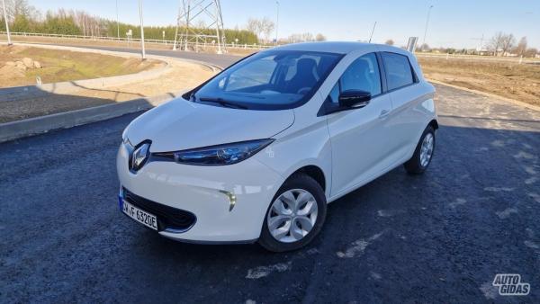 Balts Renault Zoe 2014 Marijampole, ar dzinēja tilpumu 0.00 L un nobraukumu 45 tūkst. km par 4800 €, foto 3 vietnē AUTOMOTO.COM.LV
