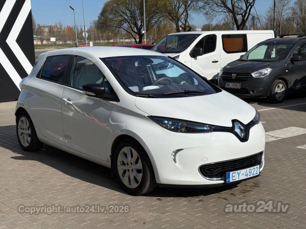 Balts Renault Zoe 2014 Rīga, ar dzinēja tilpumu 0.00 L un nobraukumu 196 tūkst. km par 5500 €, foto 3 vietnē AUTOMOTO.COM.LV