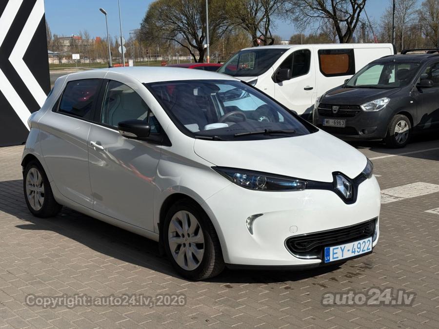 Balts Renault Zoe 2014 Rīga, ar dzinēja tilpumu 0.00 L un nobraukumu 196 tūkst. km par 5500 €, foto 4 vietnē AUTOMOTO.COM.LV