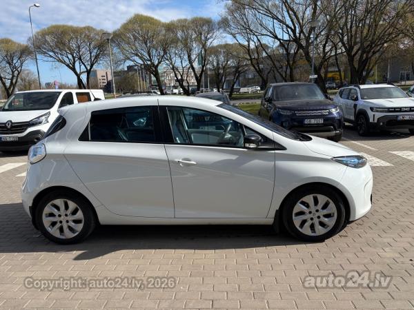 Balts Renault Zoe 2014 Rīga, ar dzinēja tilpumu 0.00 L un nobraukumu 196 tūkst. km par 5500 €, foto 4 vietnē AUTOMOTO.COM.LV