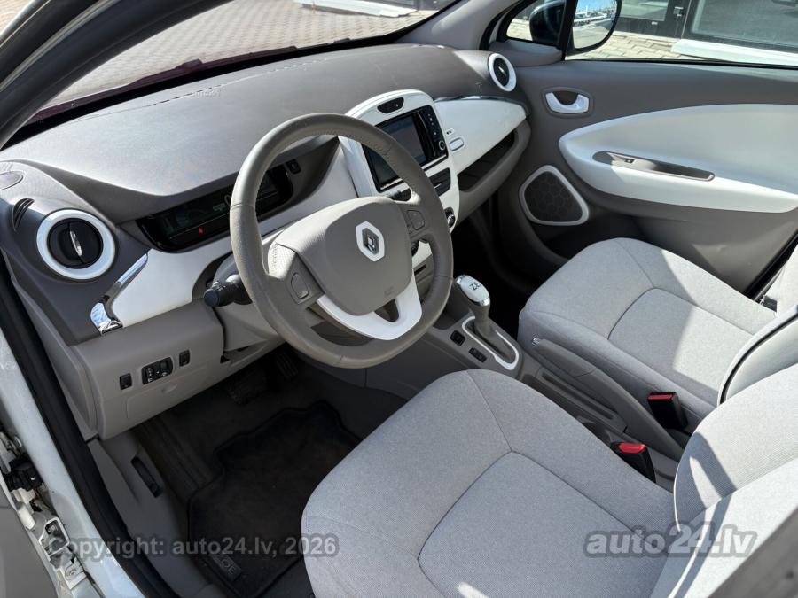 Balts Renault Zoe 2014 Rīga, ar dzinēja tilpumu 0.00 L un nobraukumu 196 tūkst. km par 5500 €, foto 12 vietnē AUTOMOTO.COM.LV