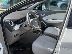 Balts Renault Zoe 2014 Rīga, ar dzinēja tilpumu 0.00 L un nobraukumu 196 tūkst. km par 5500 €, foto 13 vietnē AUTOMOTO.COM.LV
