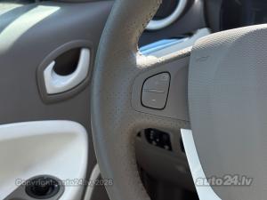 Balts Renault Zoe 2014 Rīga, ar dzinēja tilpumu 0.00 L un nobraukumu 196 tūkst. km par 5500 €, foto 17 vietnē AUTOMOTO.COM.LV