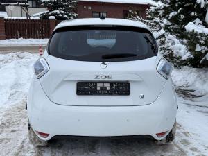 White Renault Zoe 2015 in Vilnius, with an engine capacity of 0.00 L and mileage of 124 thousand km for 3200 €, photo 4 on AUTOMOTO.COM.LV