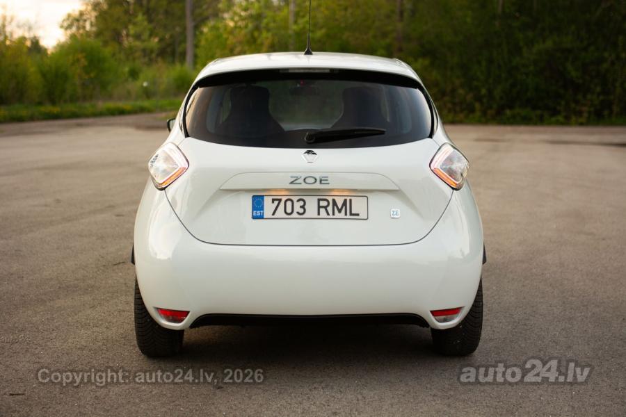 Balts Renault Zoe 2015 Pērnava, ar dzinēja tilpumu 0.00 L un nobraukumu 24 tūkst. km par 6990 €, foto 6 vietnē AUTOMOTO.COM.LV