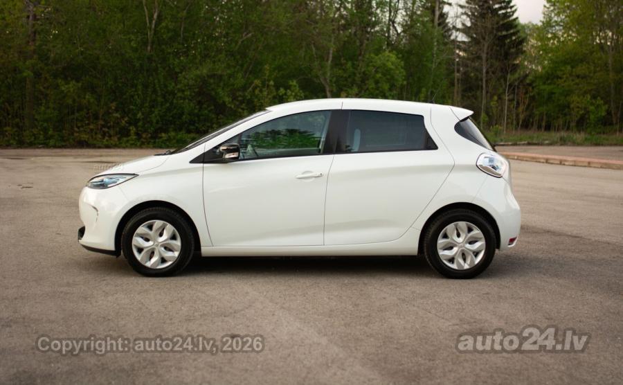 Balts Renault Zoe 2015 Pērnava, ar dzinēja tilpumu 0.00 L un nobraukumu 24 tūkst. km par 6990 €, foto 9 vietnē AUTOMOTO.COM.LV