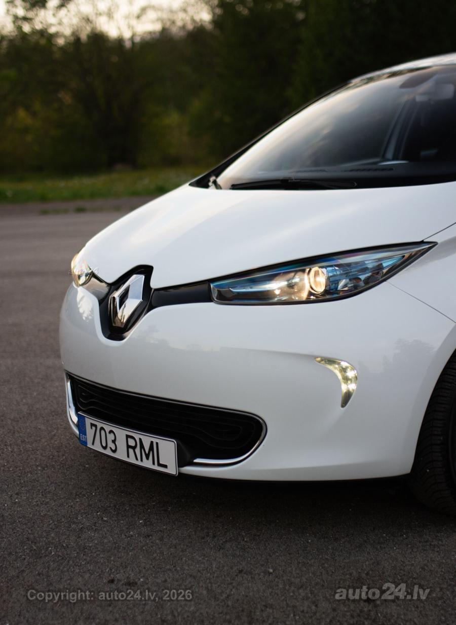 Balts Renault Zoe 2015 Pērnava, ar dzinēja tilpumu 0.00 L un nobraukumu 24 tūkst. km par 6990 €, foto 10 vietnē AUTOMOTO.COM.LV