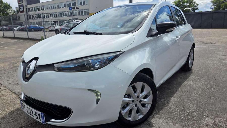 Balts Renault Zoe 2015 Tauragė, ar dzinēja tilpumu 0.00 L un nobraukumu 130 tūkst. km par 4280 €, foto 1 vietnē AUTOMOTO.COM.LV