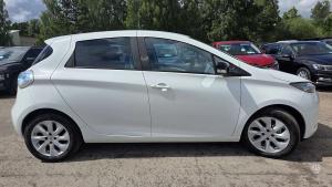 Balts Renault Zoe 2015 Tauragė, ar dzinēja tilpumu 0.00 L un nobraukumu 130 tūkst. km par 4280 €, foto 4 vietnē AUTOMOTO.COM.LV