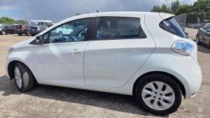 Balts Renault Zoe 2015 Tauragė, ar dzinēja tilpumu 0.00 L un nobraukumu 130 tūkst. km par 4280 €, foto 7 vietnē AUTOMOTO.COM.LV